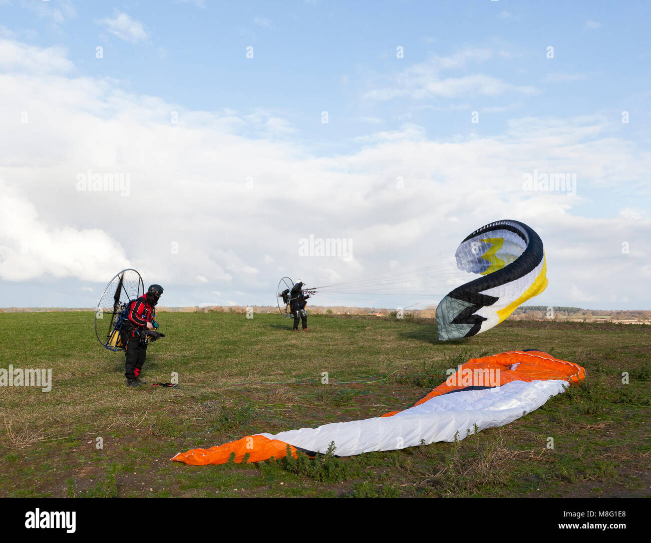 Flying and paramotoring hi-res stock photography and images - Alamy