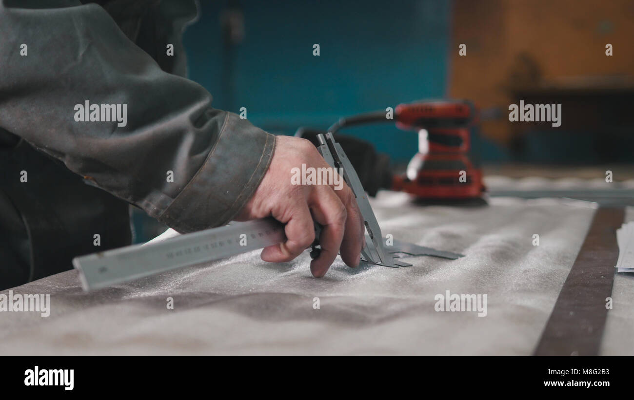 Fabrication measurements hi-res stock photography and images - Alamy