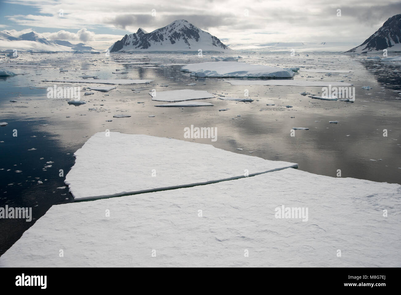 A beautiful frozen landscape scene in Antarctica Stock Photo - Alamy