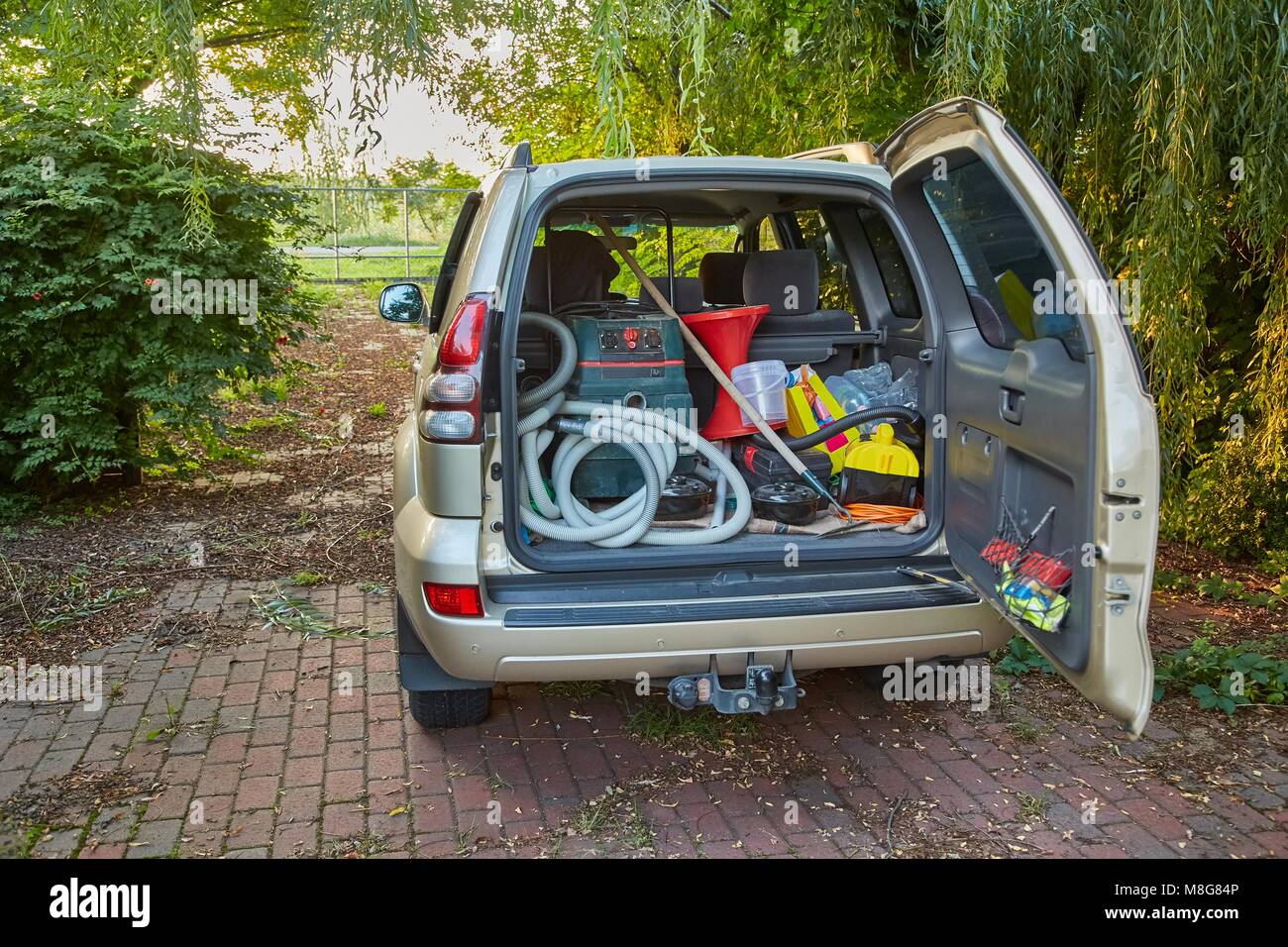 Trunk with stuff Stock Photo - Alamy