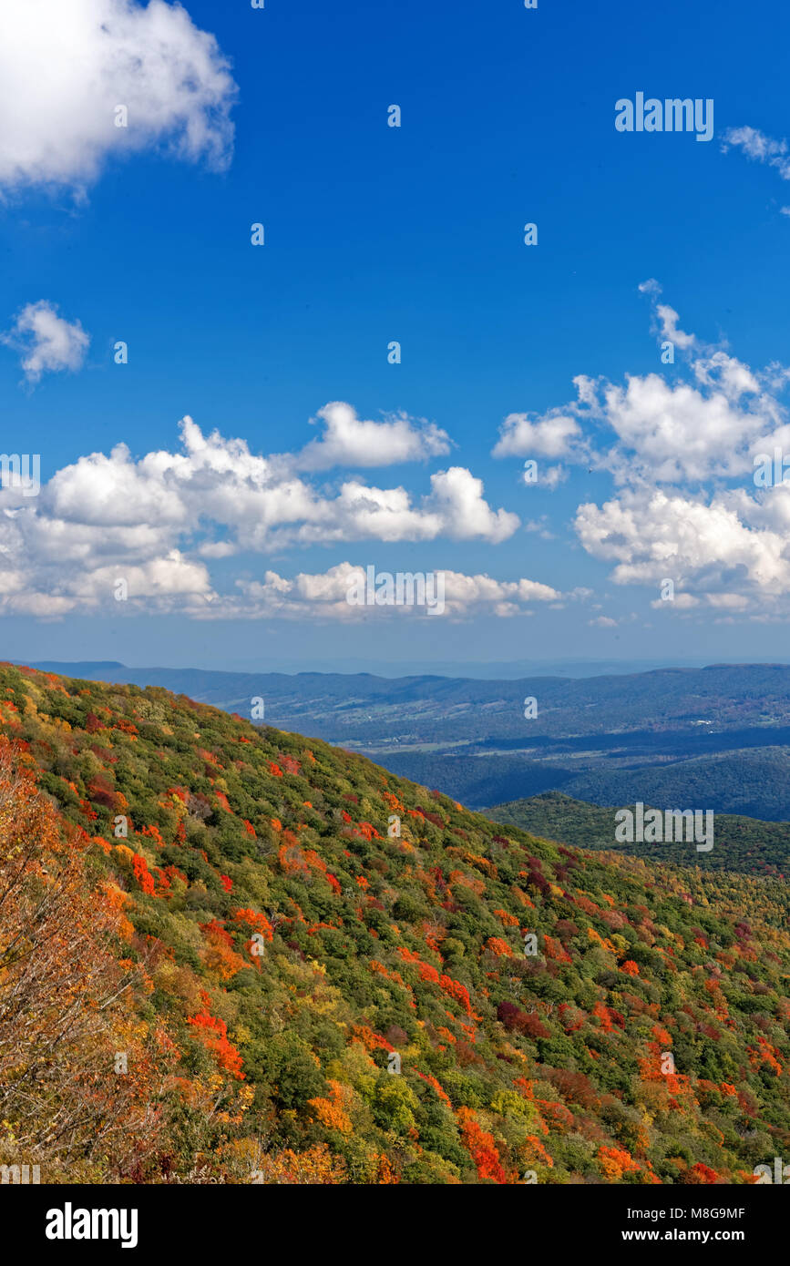 Shenandoah in the fall hi-res stock photography and images - Alamy