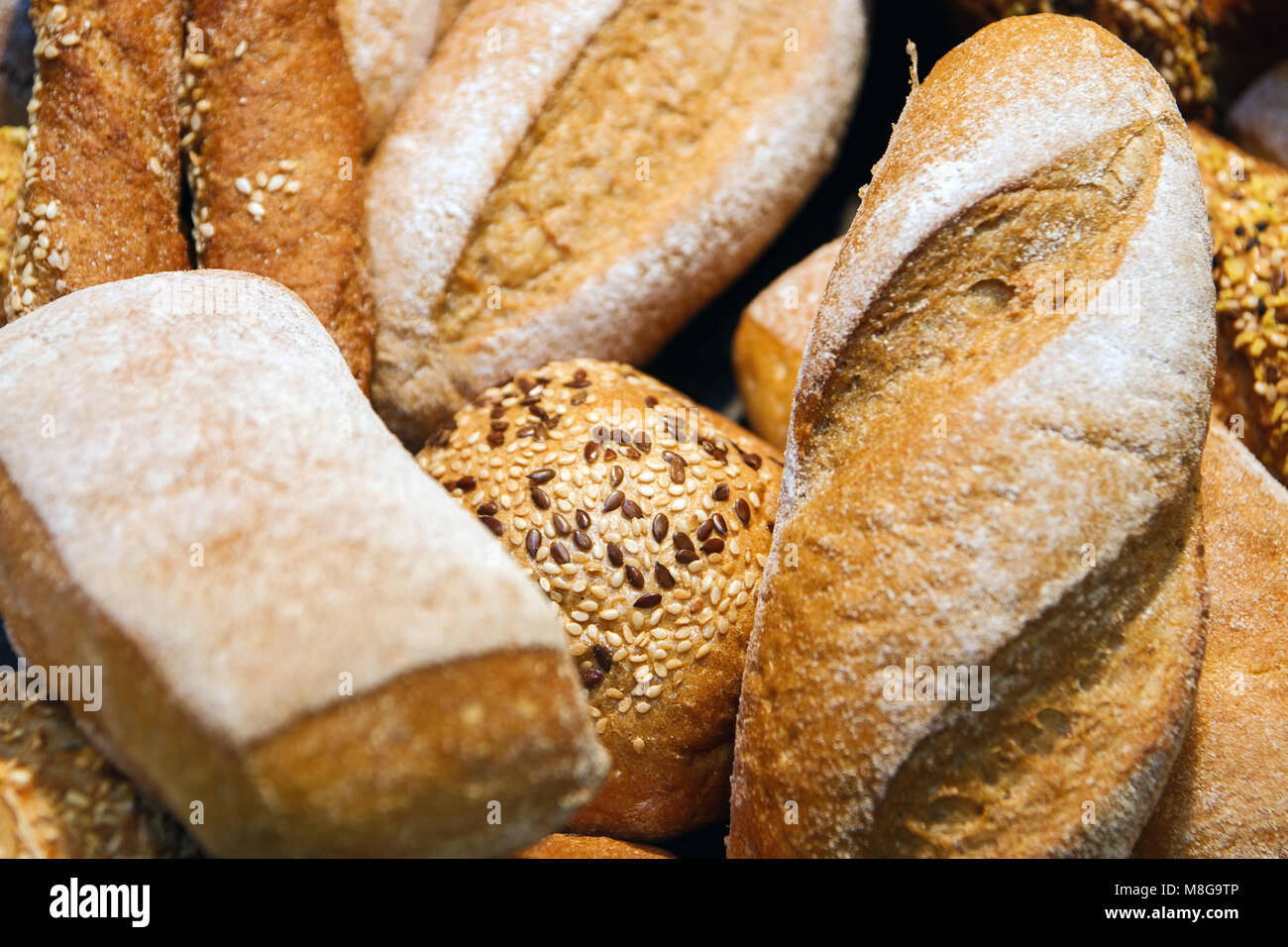 Bagel shop counter hi-res stock photography and images - Alamy