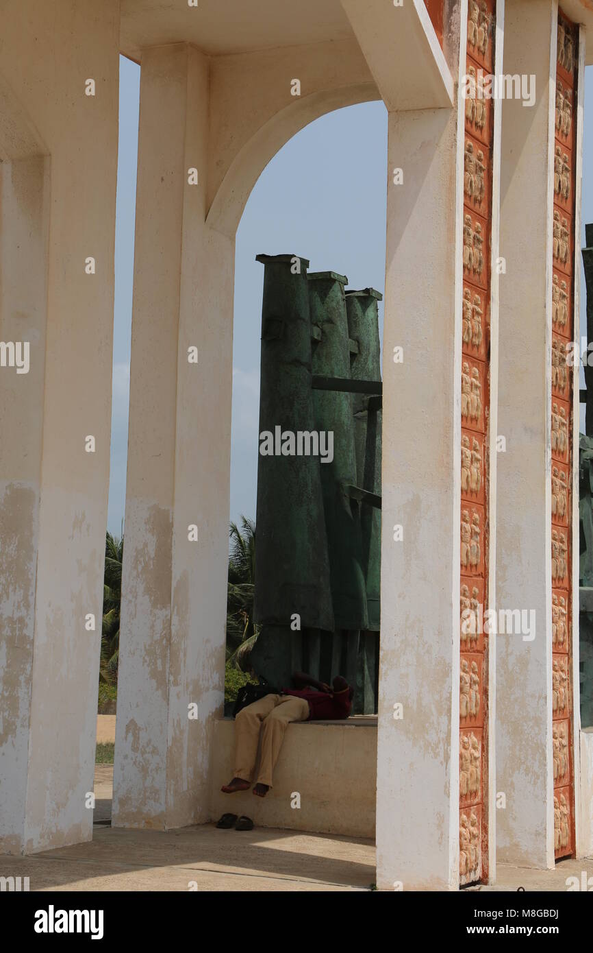 Ouidah gate hi-res stock photography and images - Alamy