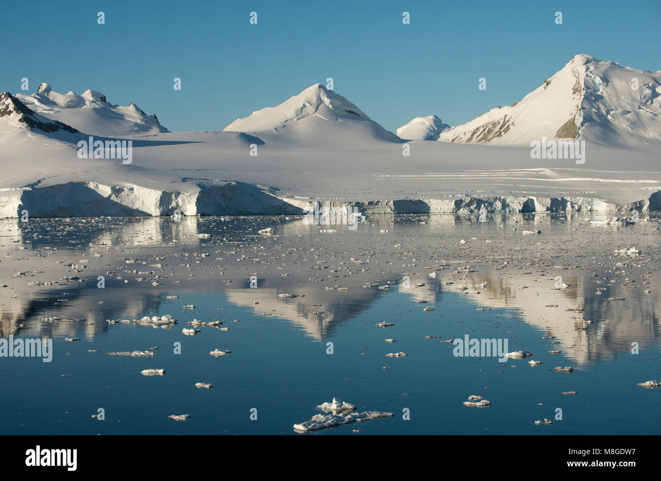 A beautiful frozen landscape scene in Antarctica Stock Photo - Alamy