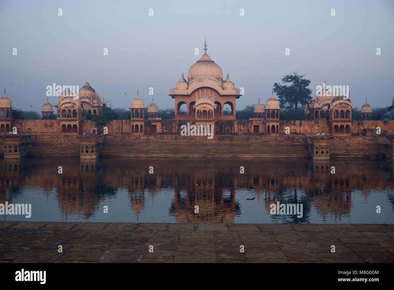 Kusum sarowar hi-res stock photography and images - Alamy