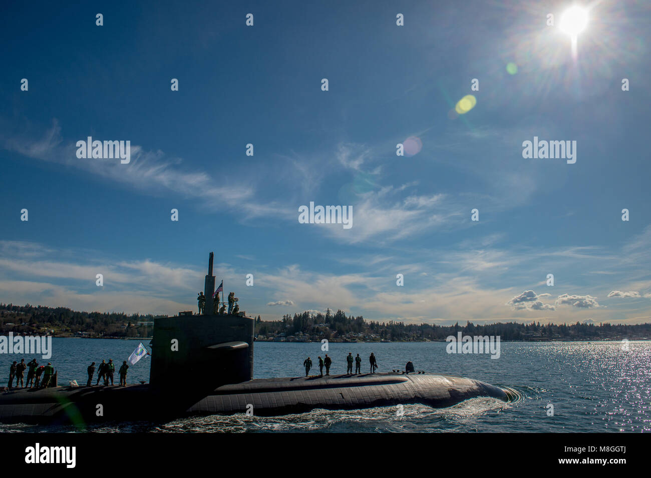 The Los Angeles-class fast-attack submarine USS Olympia (SSN 717 ...