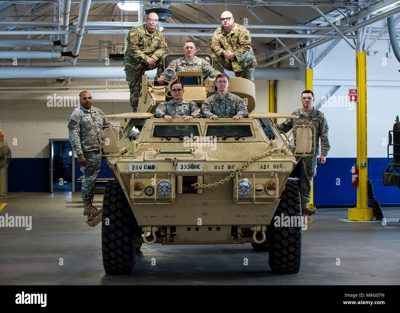 U.S. Army Reserve mechanics from across the 200th Military Police ...