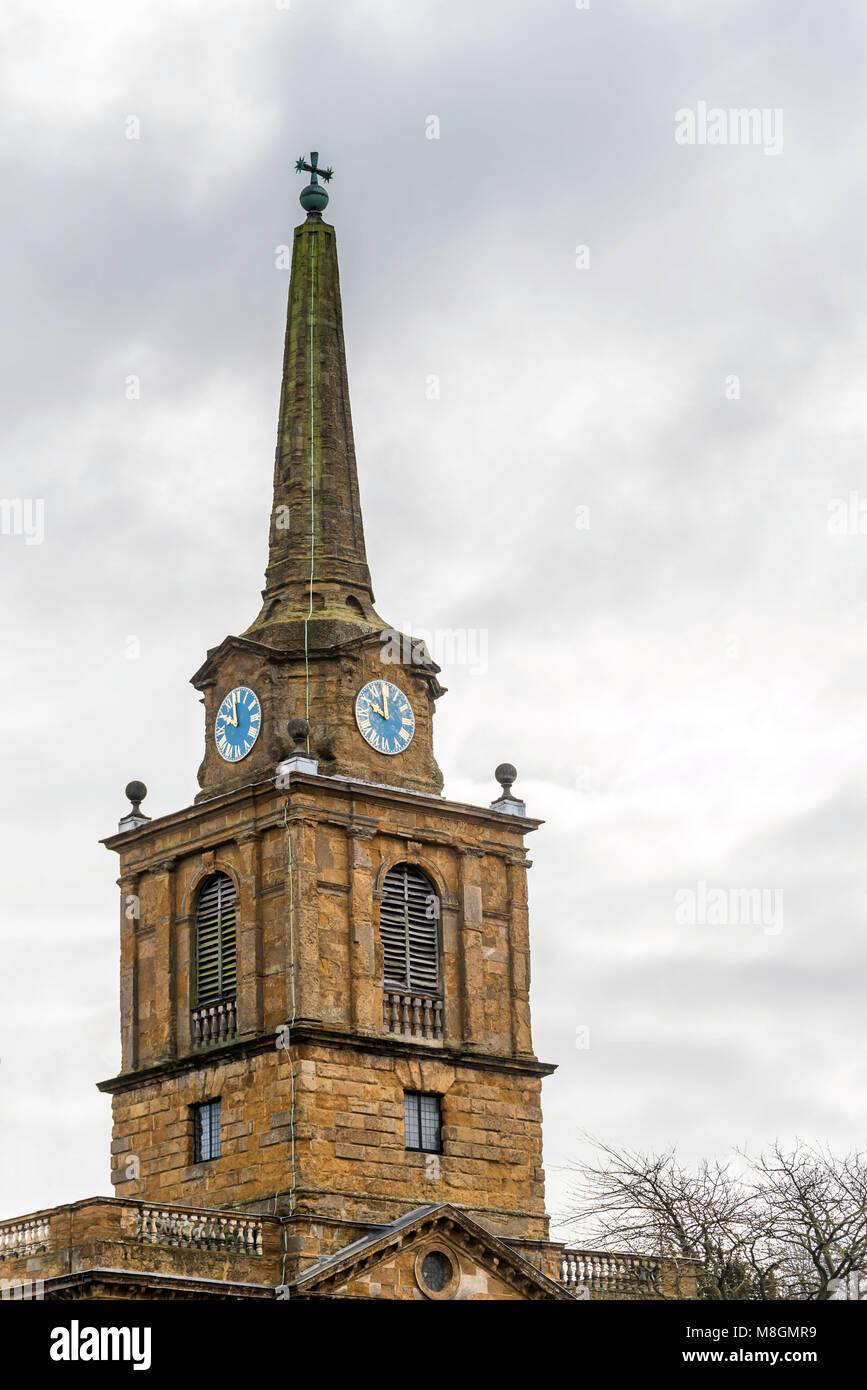 Day view of Holy Cross Church in Daventry town centre Stock Photo - Alamy