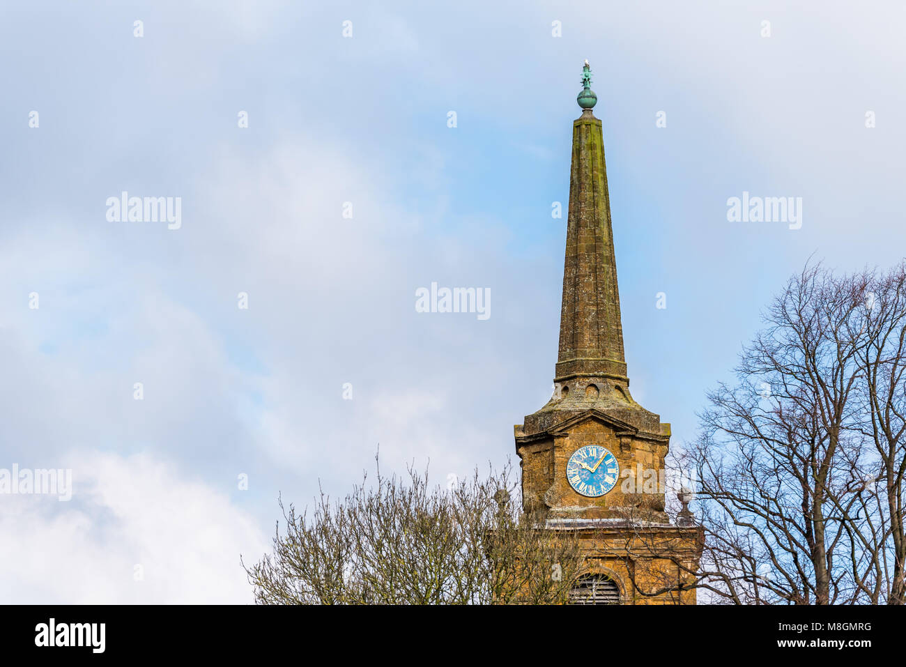 Day view of Holy Cross Church in Daventry town centre Stock Photo - Alamy