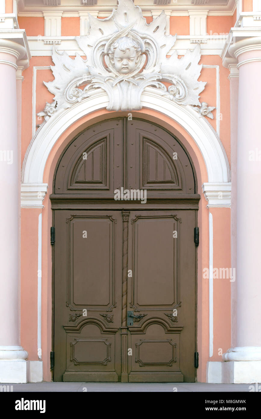 Door in baroque style in Vilnius, Lithuania Stock Photo - Alamy