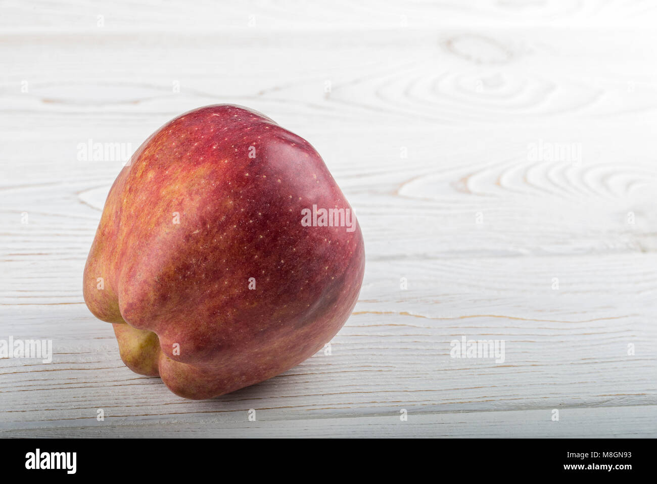 Red delicious apple hi-res stock photography and images - Alamy