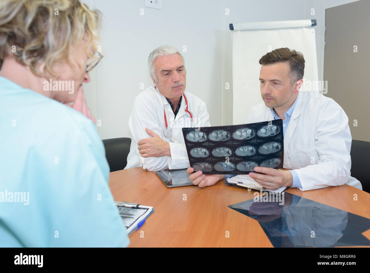 Doctor xray vertical hi-res stock photography and images - Alamy