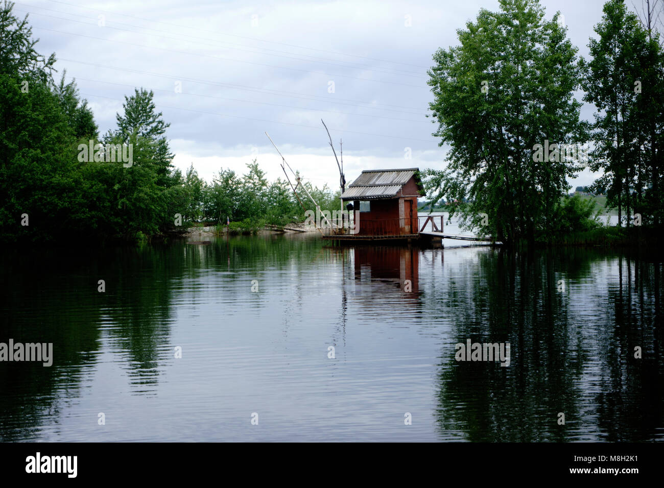 House drowning in sea hi-res stock photography and images - Alamy