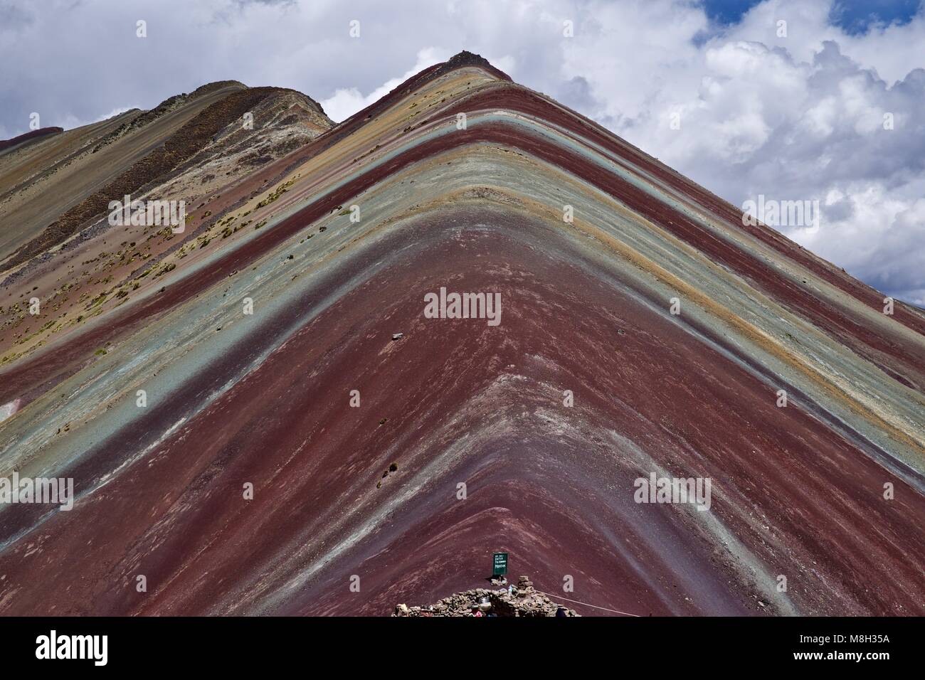 Vinicunca The Rainbow Mountain Peru Stock Photo Alamy