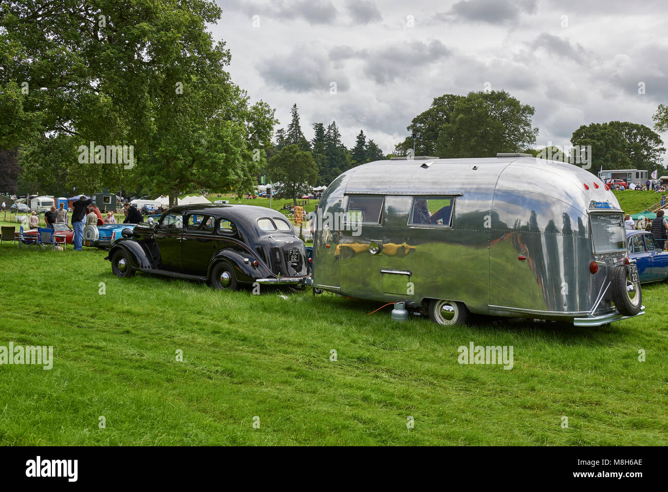 Streamliner hi-res stock photography and images - Alamy