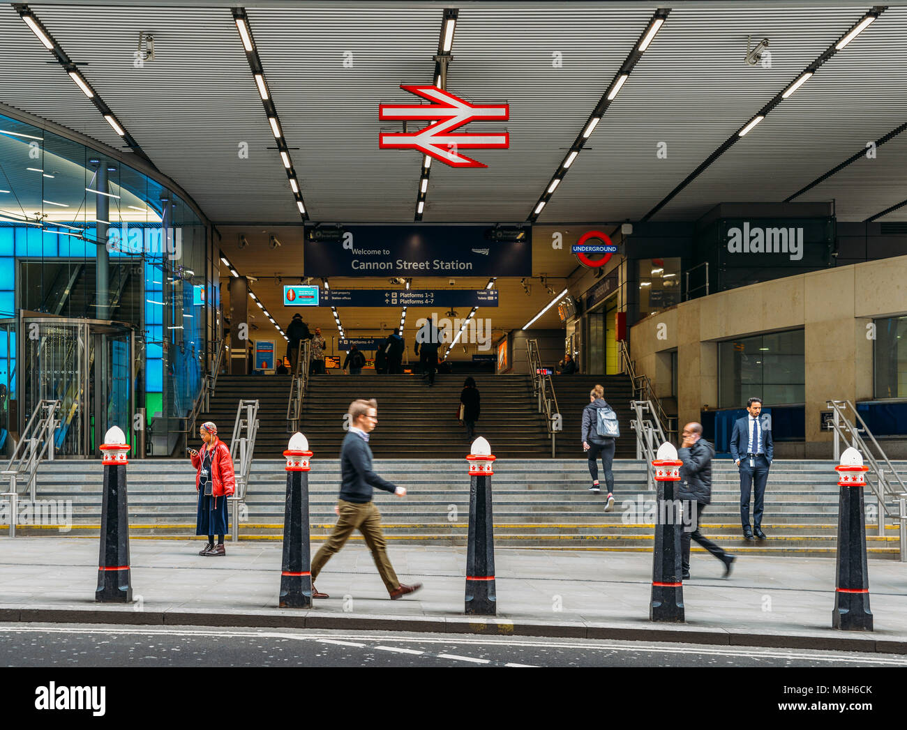 Cannon street road hi-res stock photography and images - Alamy