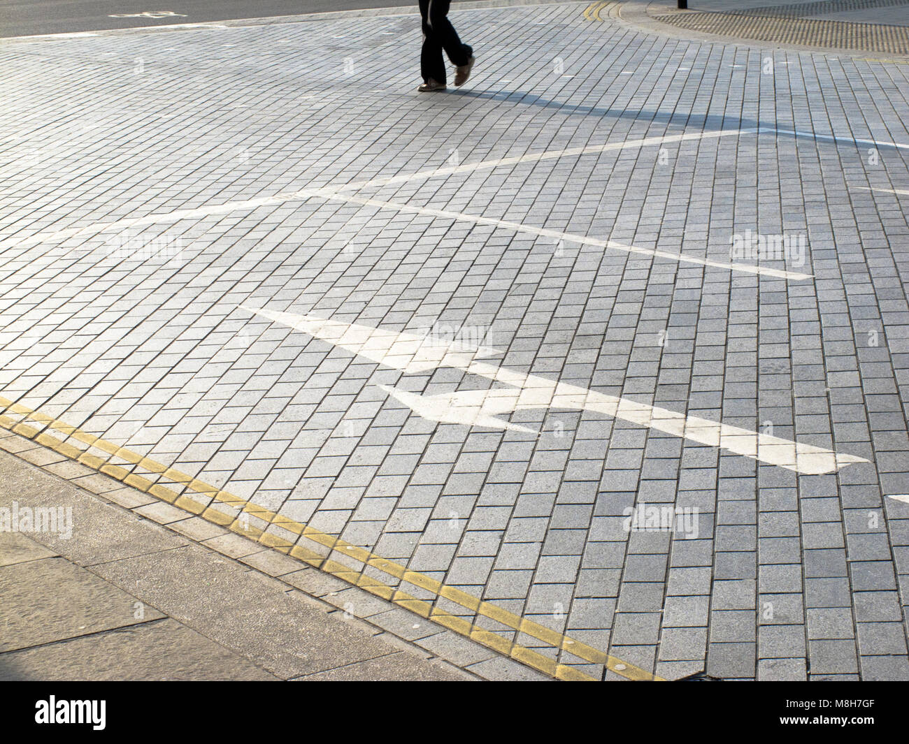 Directional arrow hi-res stock photography and images - Alamy