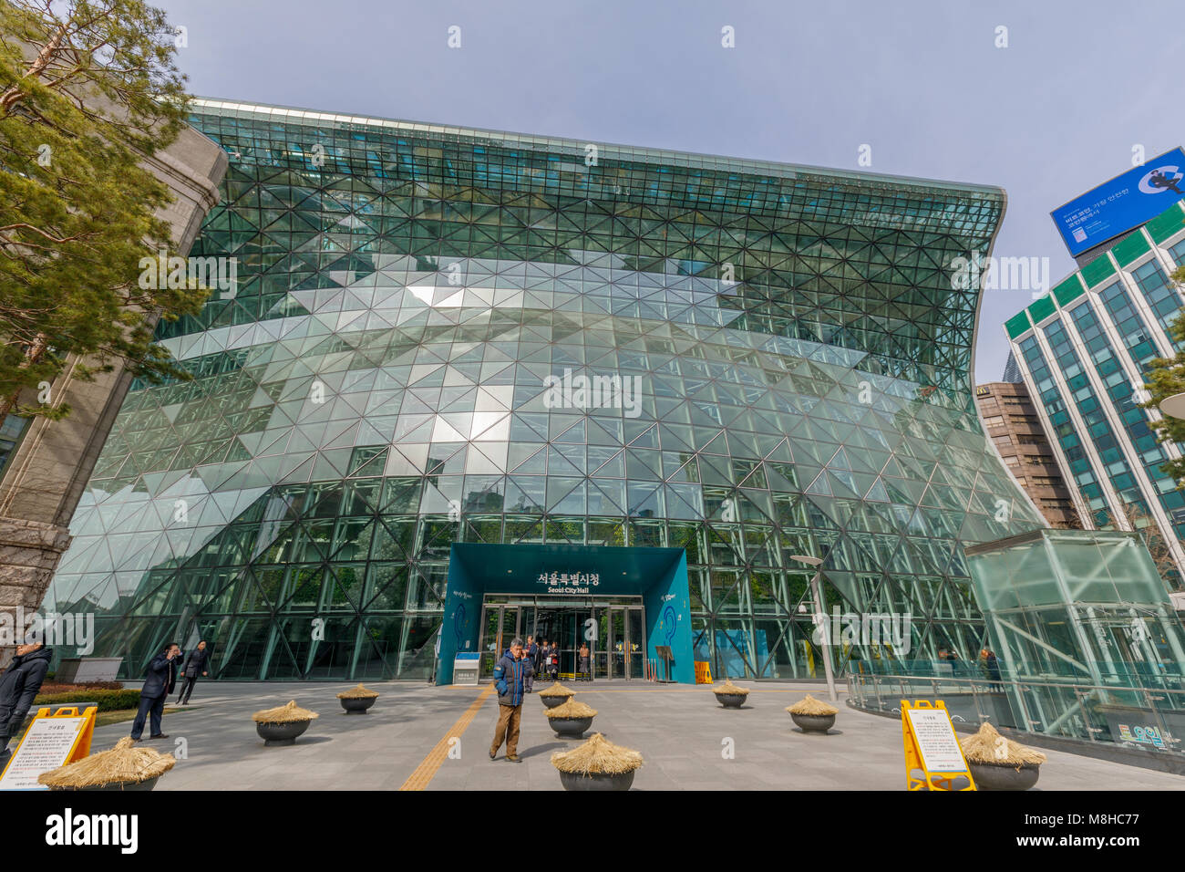 Seoul, South Korea - March 6, 2018 : Facade building of Seoul ...