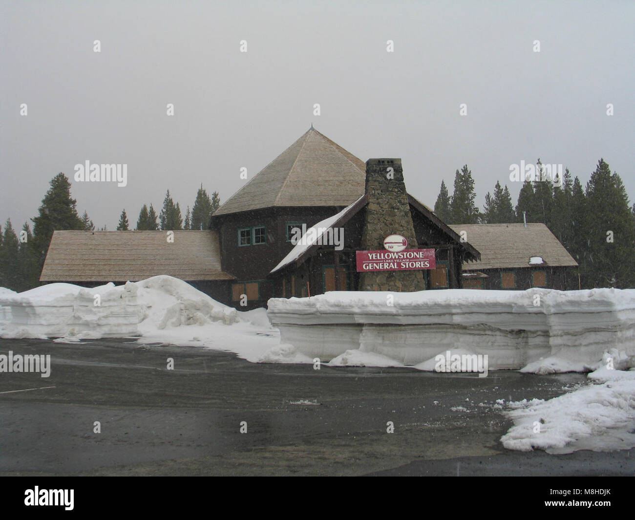 Yellowstone general store hi-res stock photography and images - Alamy