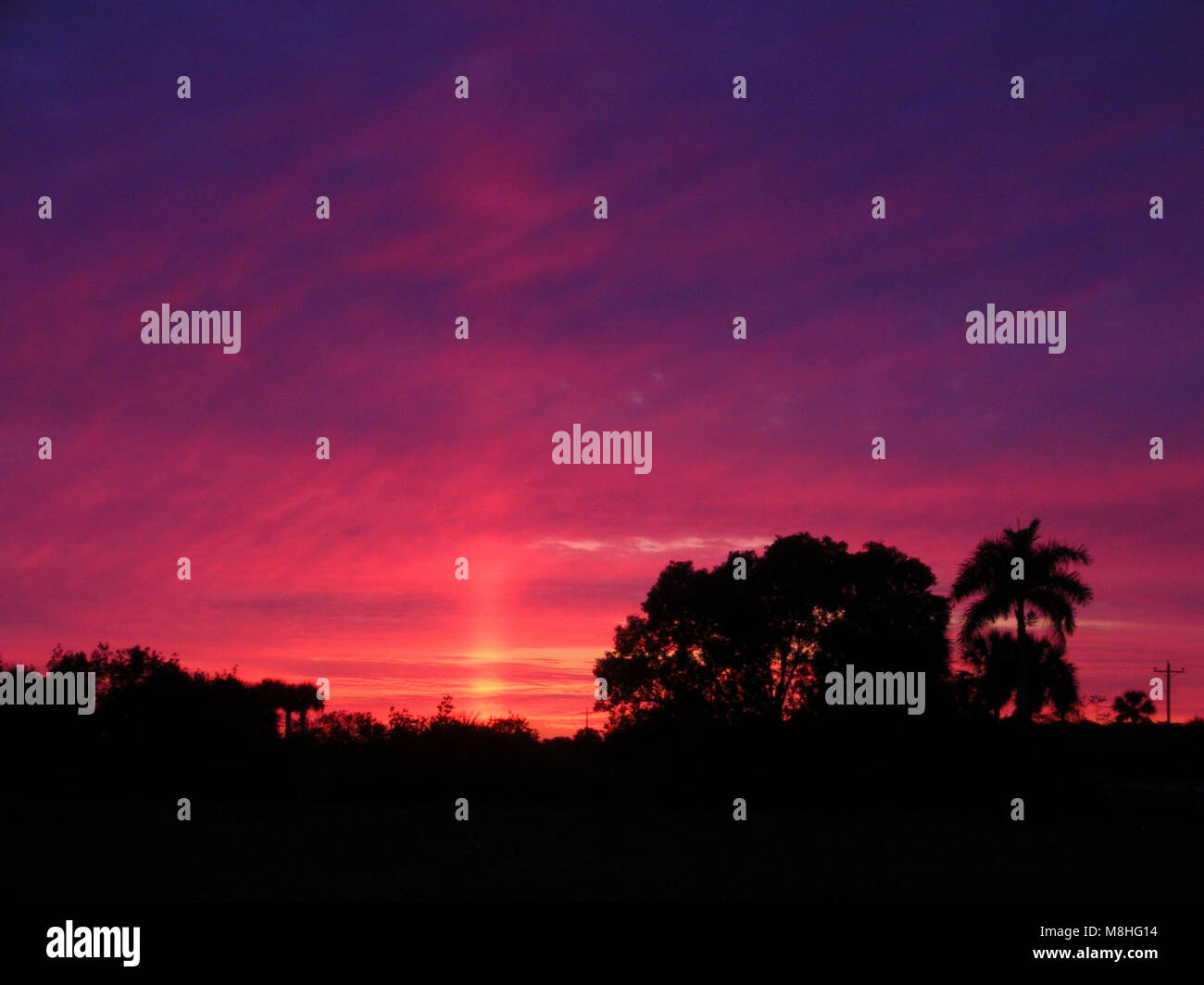 Sun Pillar Sunset BICY HQ Stock Photo - Alamy