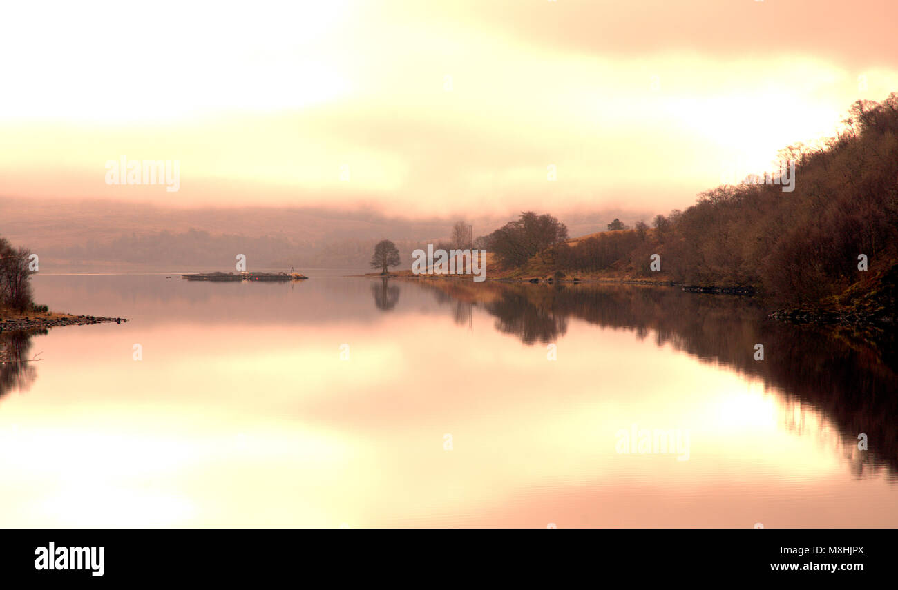 Scottish loch lake hi-res stock photography and images - Alamy