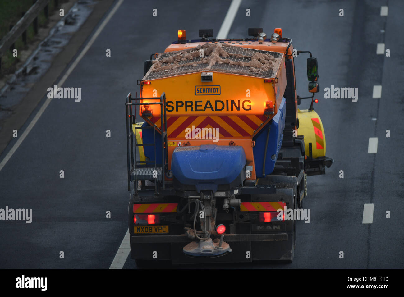 Gritting lorry spreading grit salt hi-res stock photography and images ...