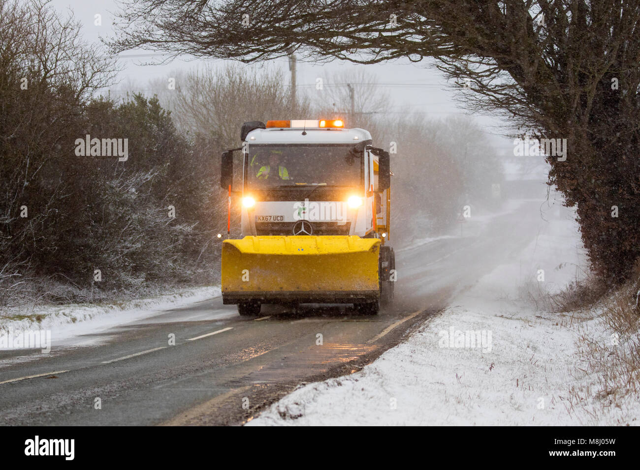 Council snow plough spreading hi-res stock photography and images - Alamy