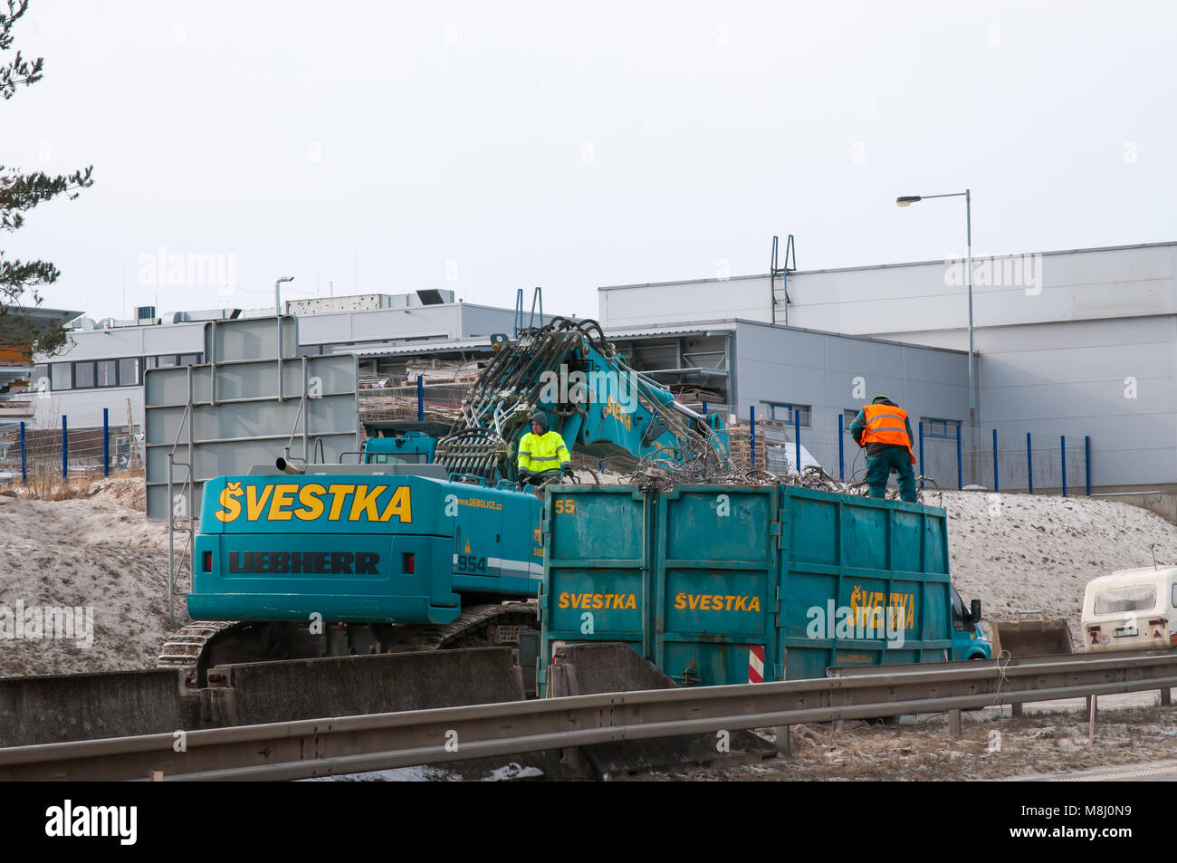 Demolition and reconstruction of the concrete motorway bridge on the ...