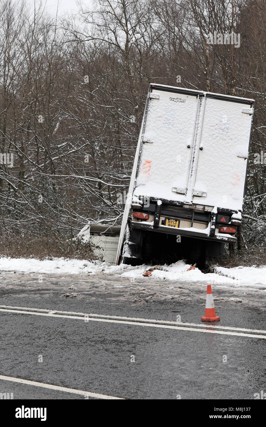 Sunday 18th March 2018: Crowthorne Bypass Berkshire UK. A 'Ferryspeed ...