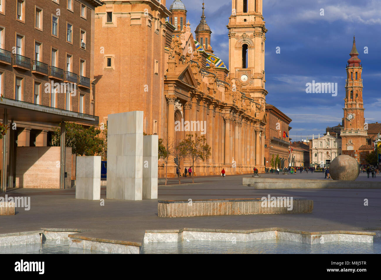 Zaragoza, Basílica del Pilar, La Seo cathedral, Basilica del Pilar ...
