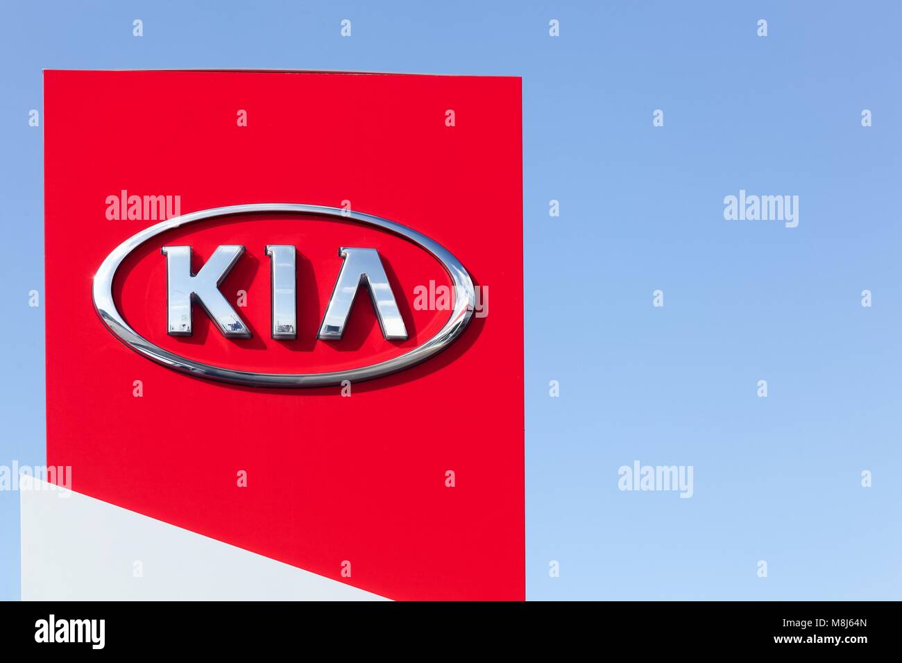 Kia signage hi-res stock photography and images - Alamy