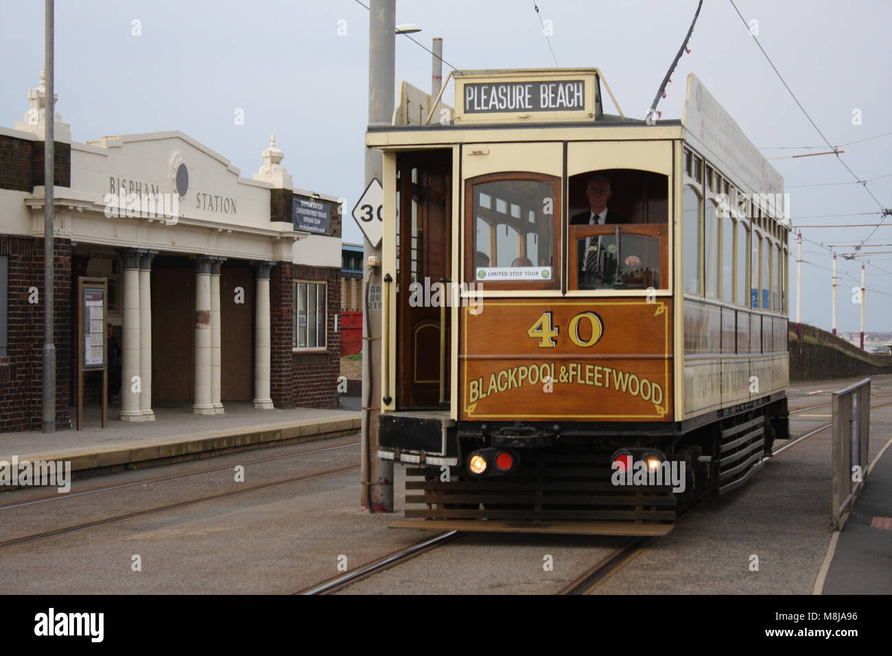 Vintage boxcar hi-res stock photography and images - Alamy