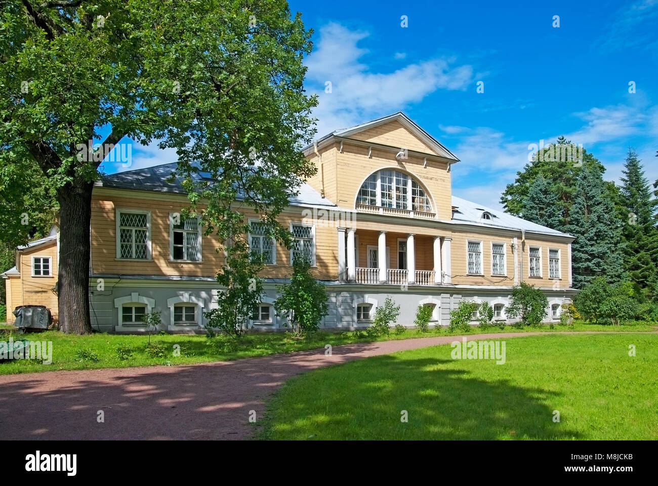 Laboratory of General Geobotany in Peter the Great Botanical Garden ...