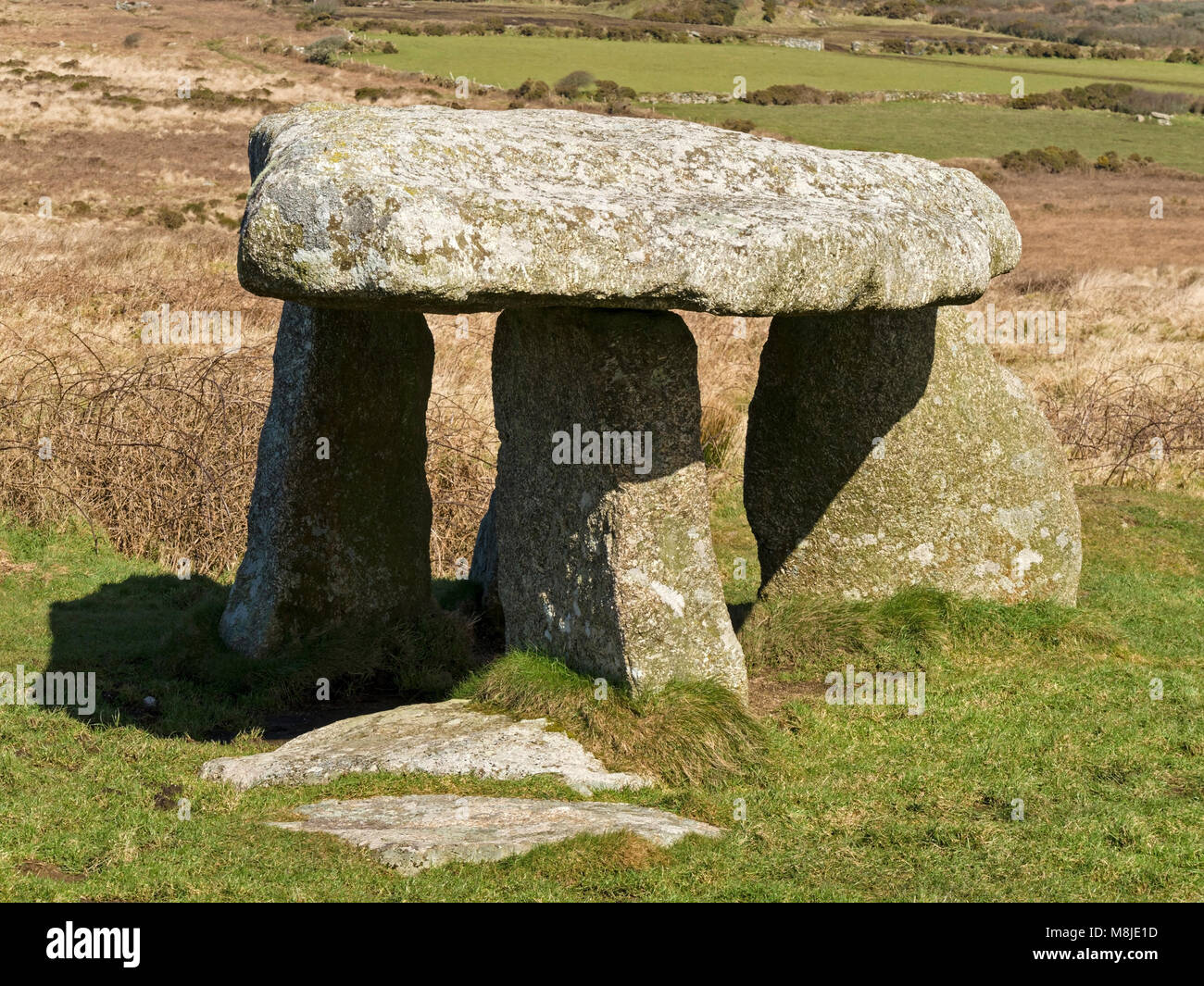 Lanyon quoit neolithic dolmen near hi-res stock photography and images ...