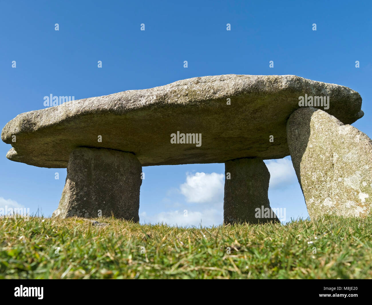 Lanyon Quoit (also known as Giant's table) ancient standing stones of ...