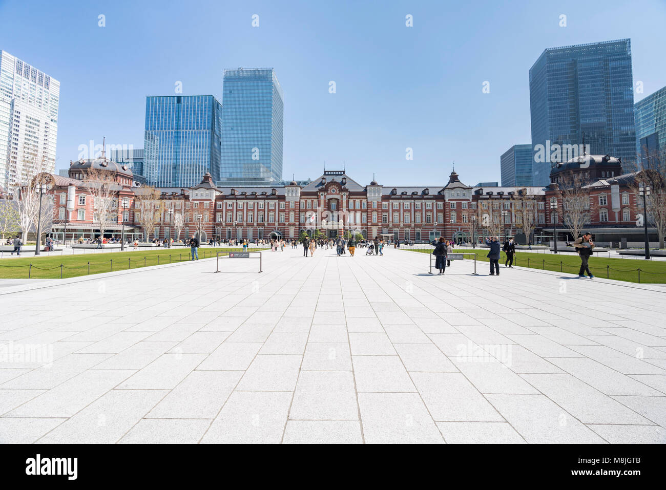 Exterior of Tokyo Station Marunouchi entrance, Chiyoda-Ku, Tokyo, Japan ...