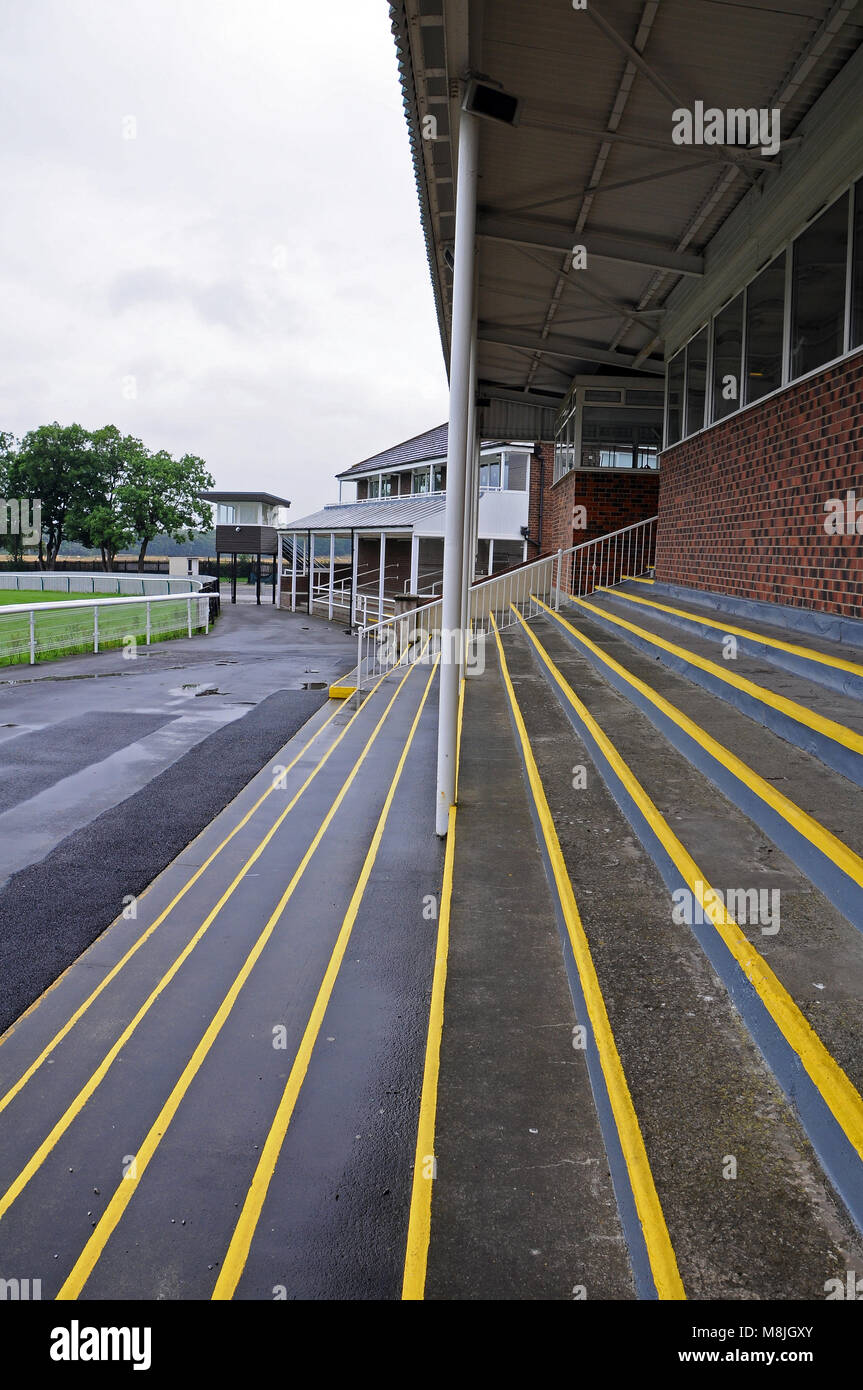 Bookies stand hi-res stock photography and images - Alamy