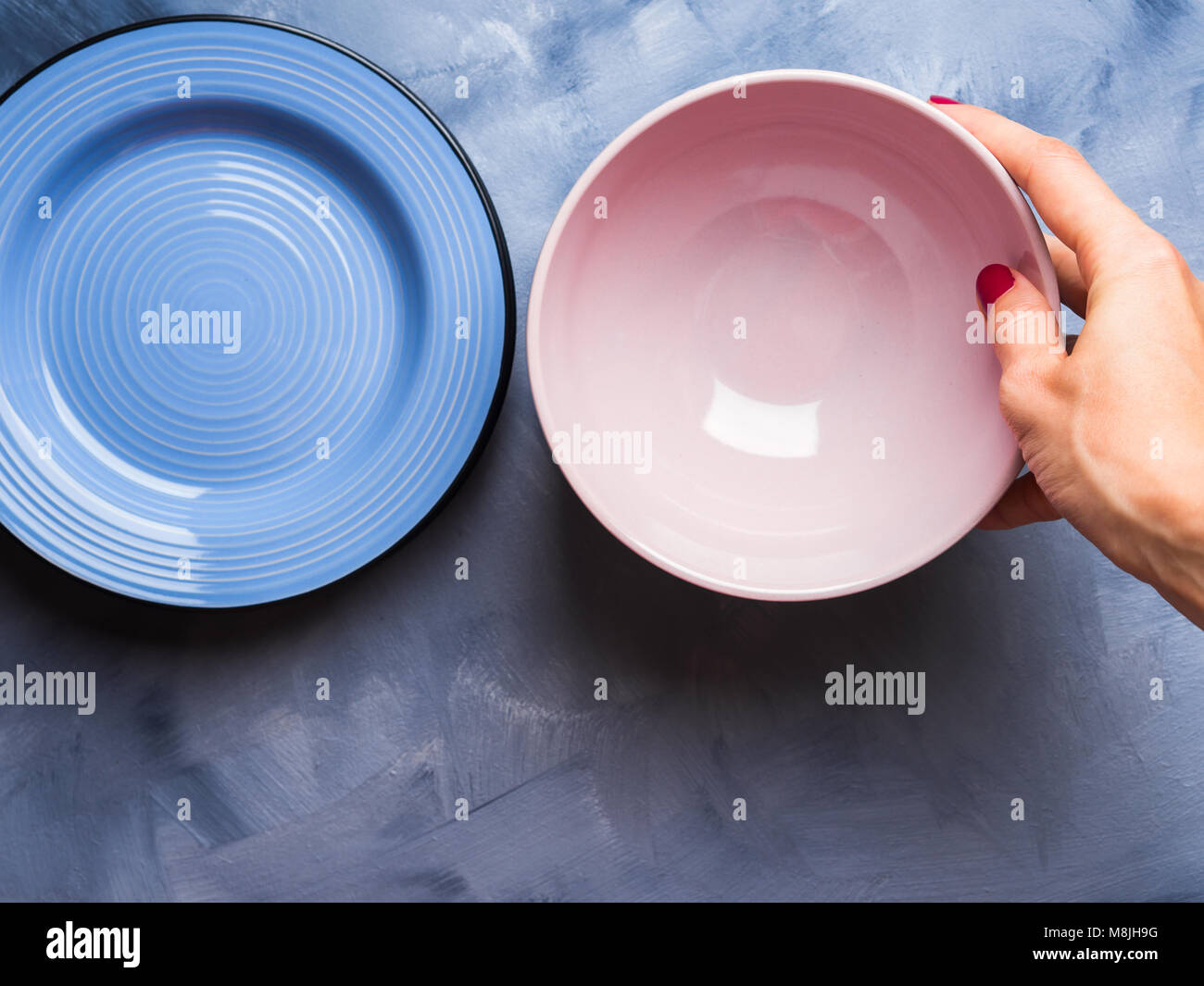 Pastel color plate hi-res stock photography and images - Alamy