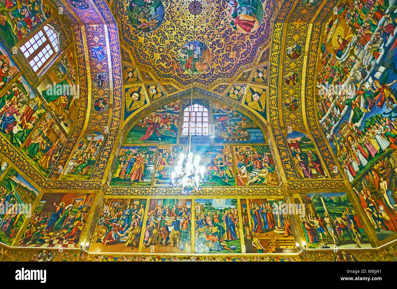 ISFAHAN, IRAN - OCTOBER 20,2017: The richly decorated walls of Savior ...