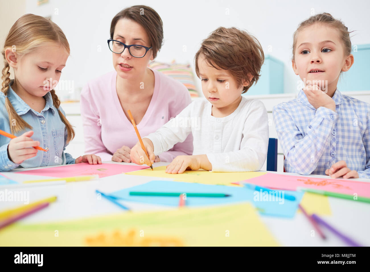 Lesson in elementary school Stock Photo - Alamy