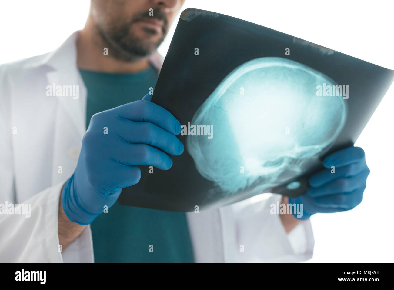 Doctor with skull hi-res stock photography and images - Alamy