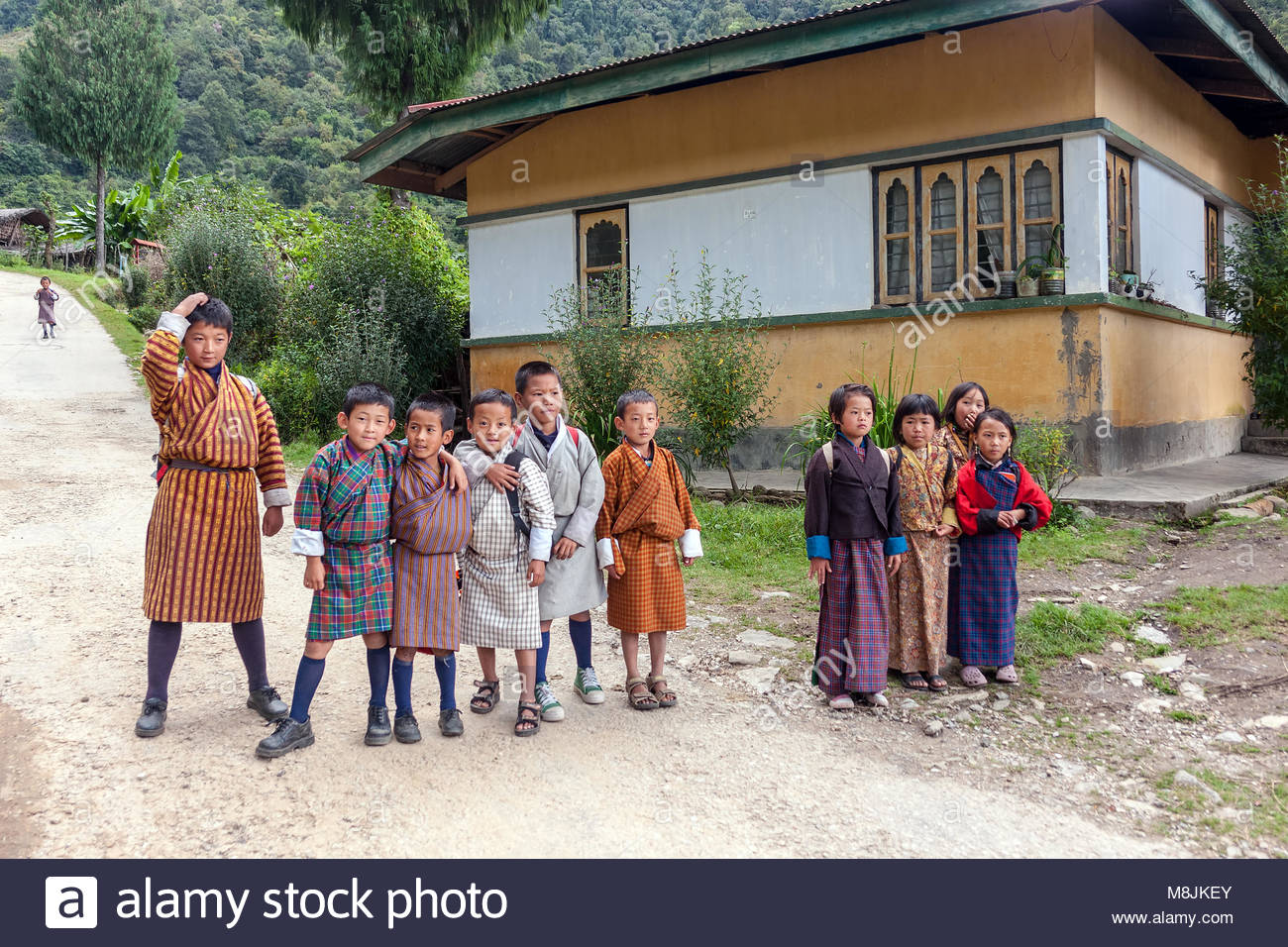 Bhutan Traditional Children Stock Photos & Bhutan Traditional Children ...