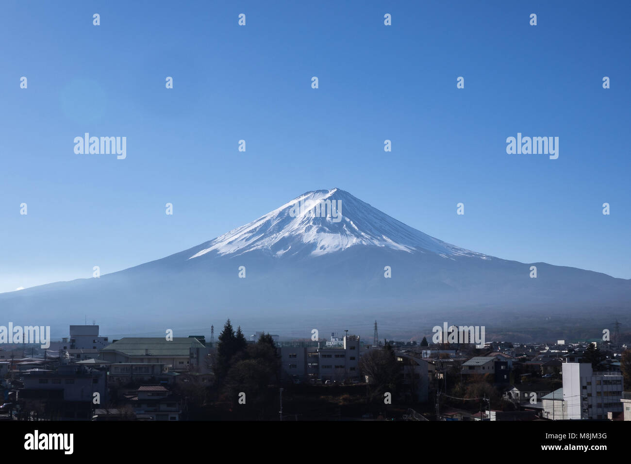 Mount Fuji in the early morning with a clear blue sky Stock Photo - Alamy