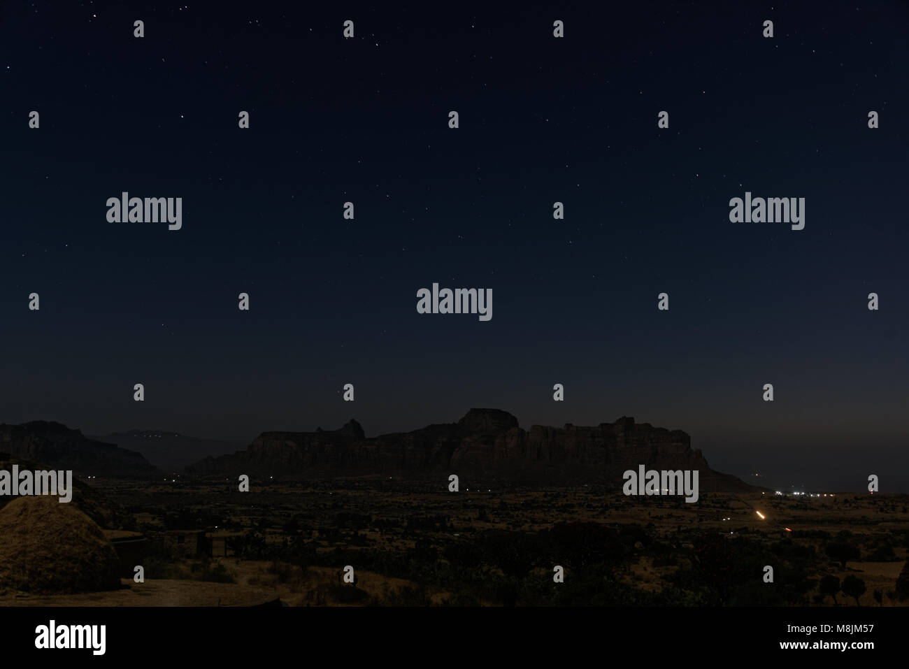 Nigt view of the gheralta mountains Stock Photo - Alamy