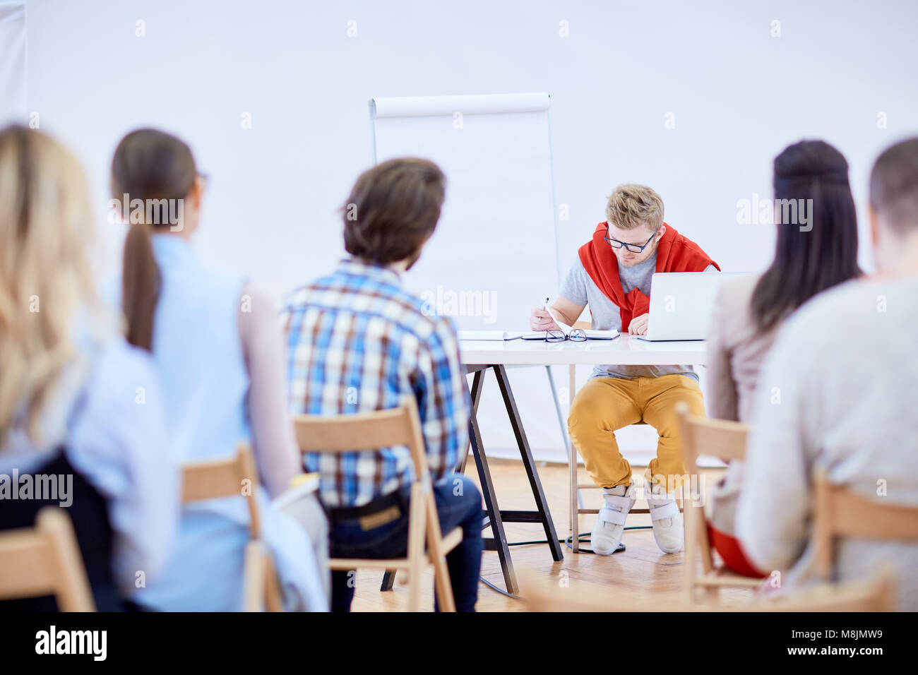 Plan professional reading hi-res stock photography and images - Alamy