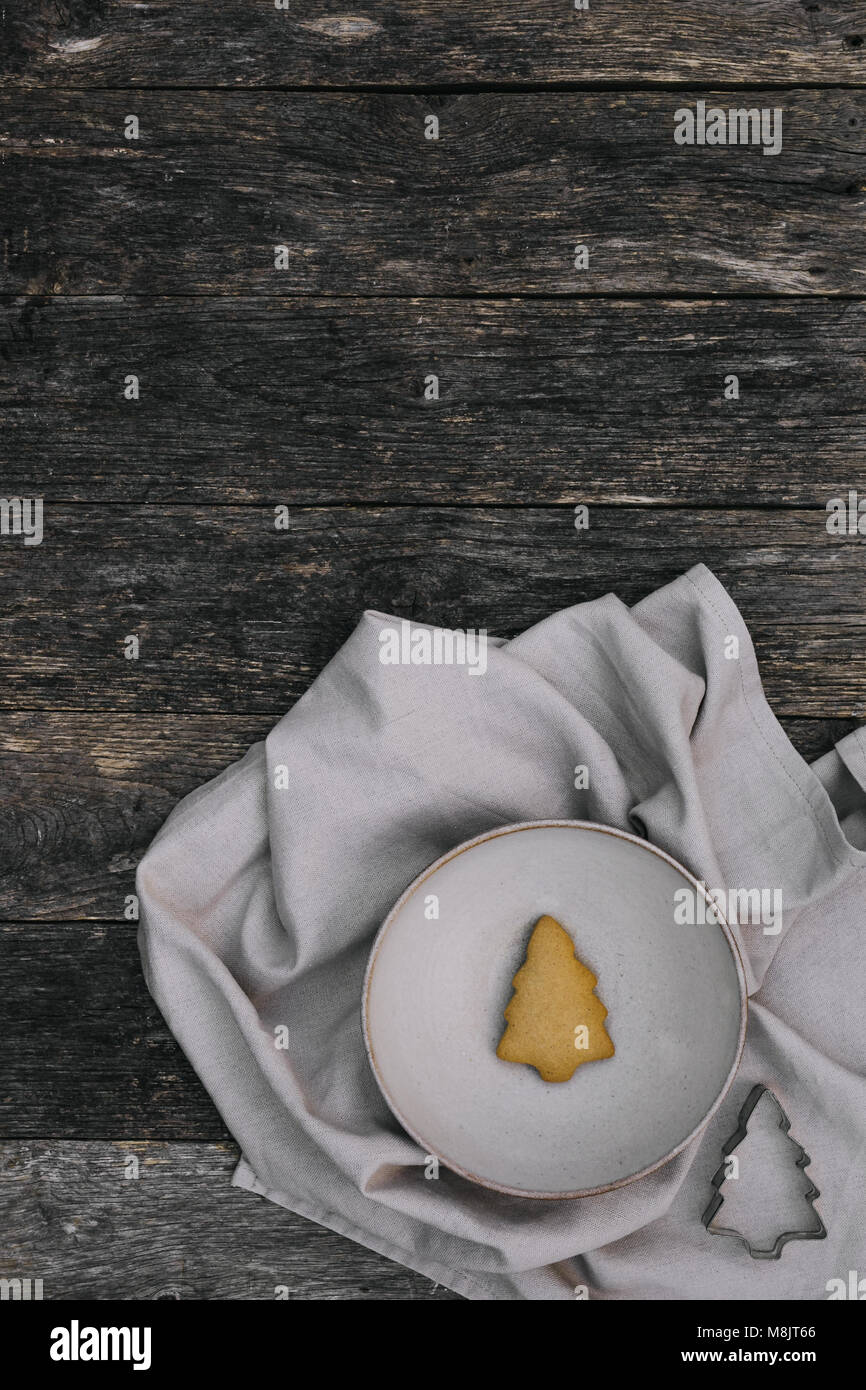 Baking gingerbread for Christmas Stock Photo - Alamy
