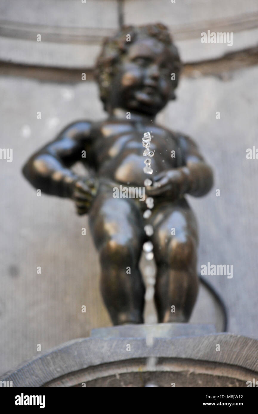 Manneken pis / Lil' Piddler (Peeing Boy) fountain originally from 1619 ...