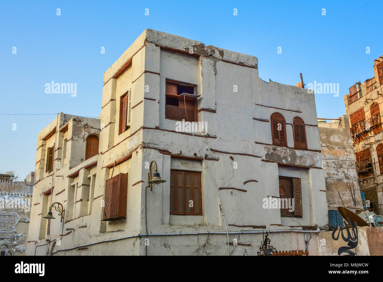 Saudi building traditional wall detail hi-res stock photography and ...