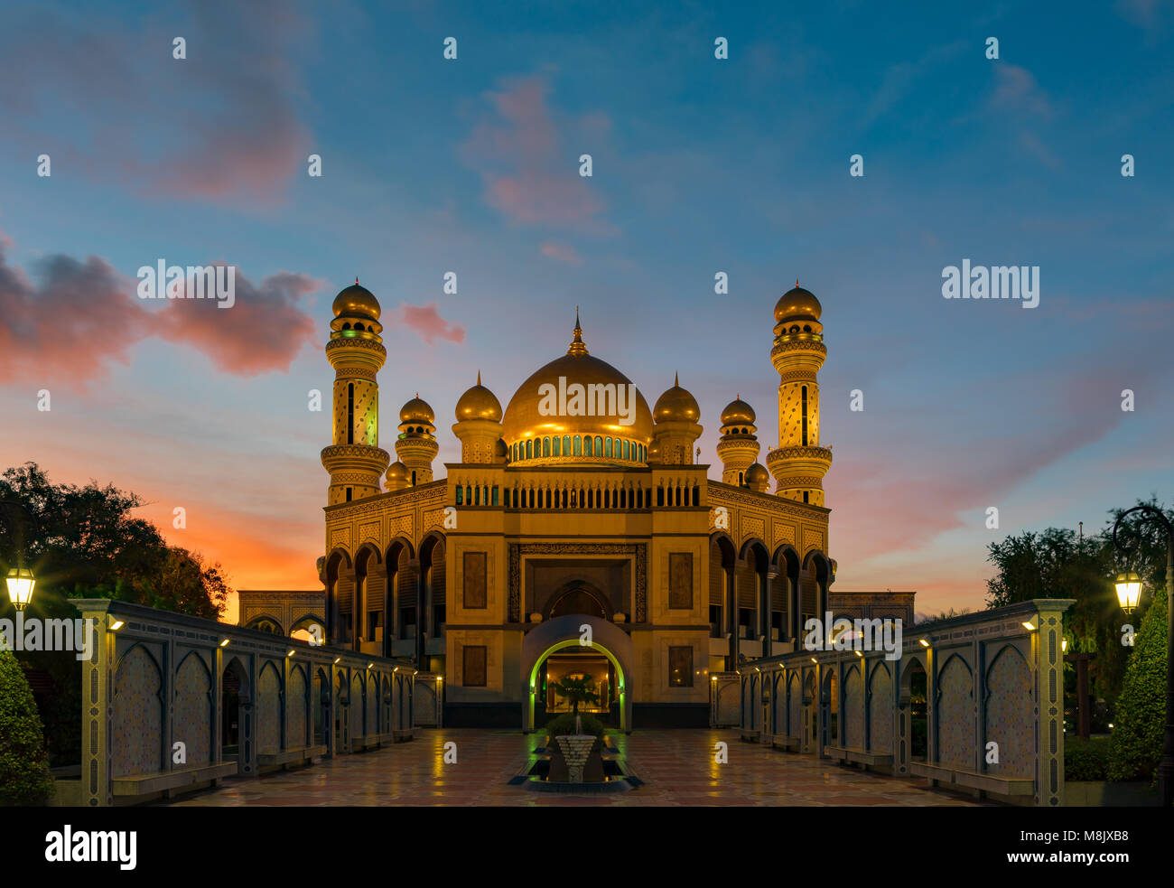 Brunei Darussalam Bandar Seri Begawan Sultan Omar Ali Saifuddien Mosque ...