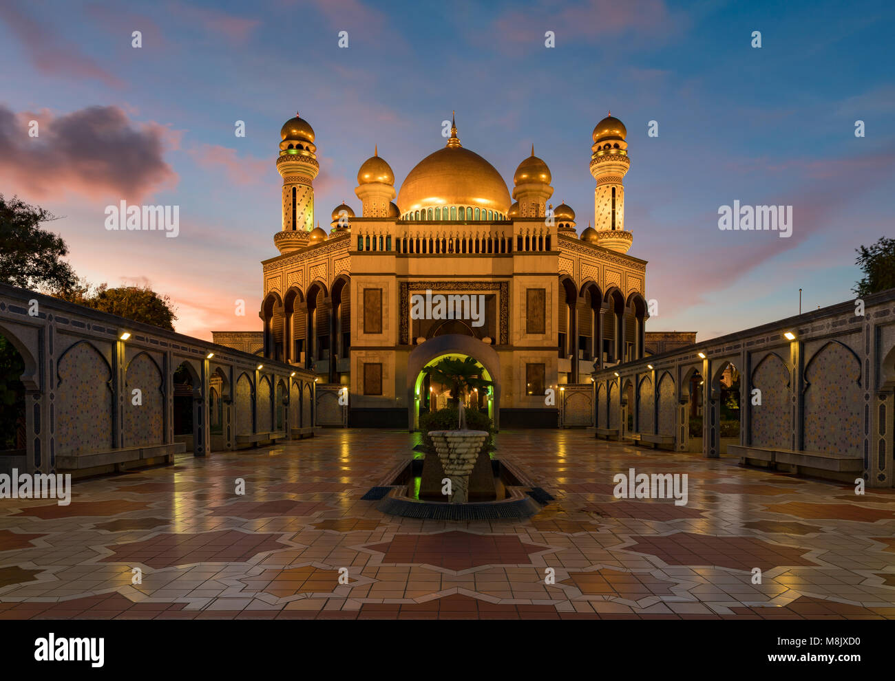 Brunei Darussalam Bandar Seri Begawan Sultan Omar Ali Saifuddien Mosque ...